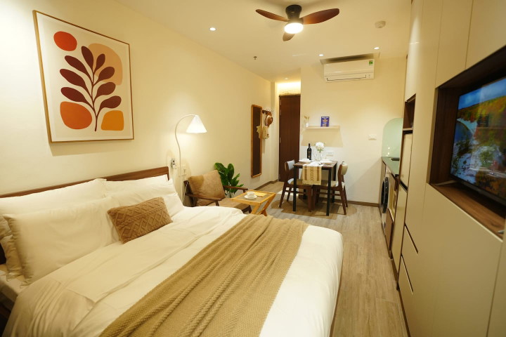 Fully Equipped Studio Near West Lake | Balcony - Hanoi