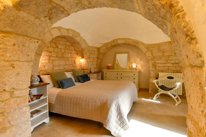 Trullo22 Del '700 Pietra, Ulivi, Gatti E Pace - Apulia