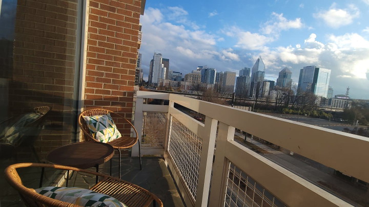 Raw Edges, Skyline Views, Uptown Loft - Charlotte, NC