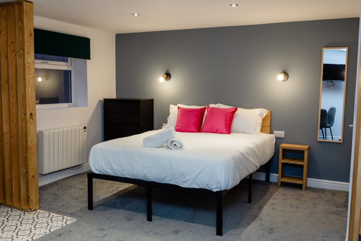 Modern Studio W/free Parking & Wi-fi, Doncaster - Doncaster