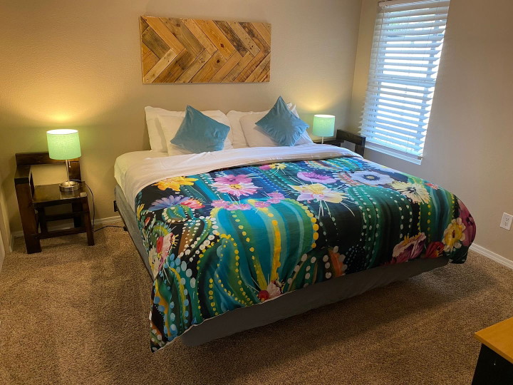 Abq Uptown 2bd/1ba, Ac, Near I-40 - Albuquerque, NM