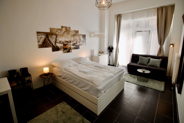 Modernes Altbau Studio In Berlin Neukölln - Berlin