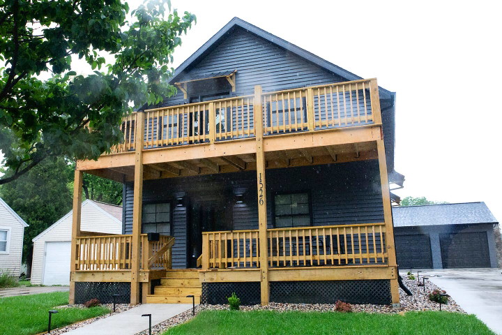 Modern Duplex Retreat In The Heart Of Appleton - Appleton, WI