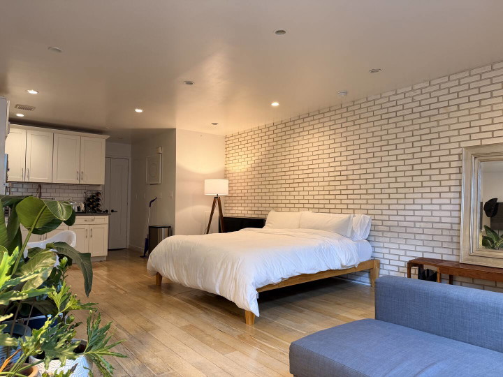 Beautiful & Modern Brooklyn Apartment - Brooklyn, NY