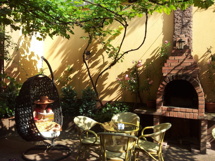 Central 2 Bedroom Place With Patio - Cluj-Napoca