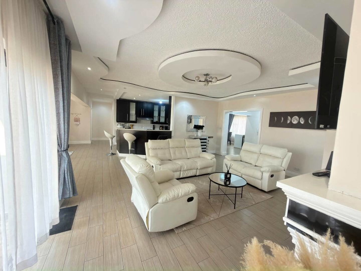 Taffy's Nest - Cozy & Modern ( Jacuzzis, Solar) - Harare