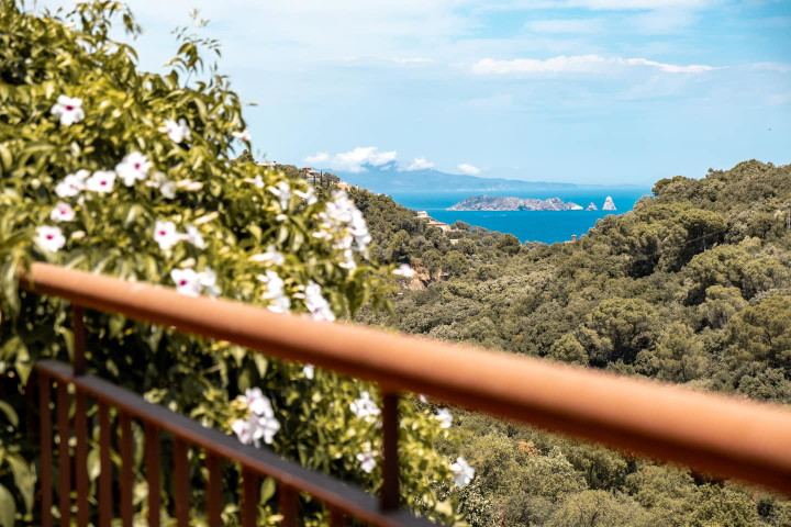 House With Sea And Castle Views - Begur