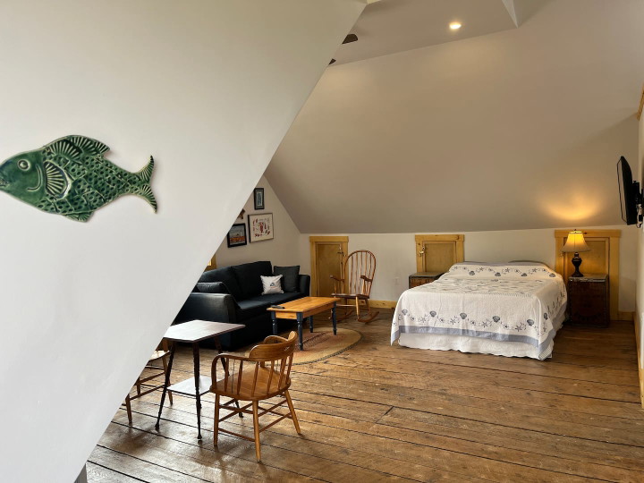 2nd Story Studio Apartment In Historic Barn Loft - St. Andrews