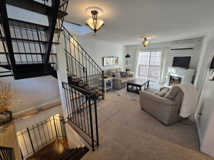Upscale Downtown Retreat. - Moncton