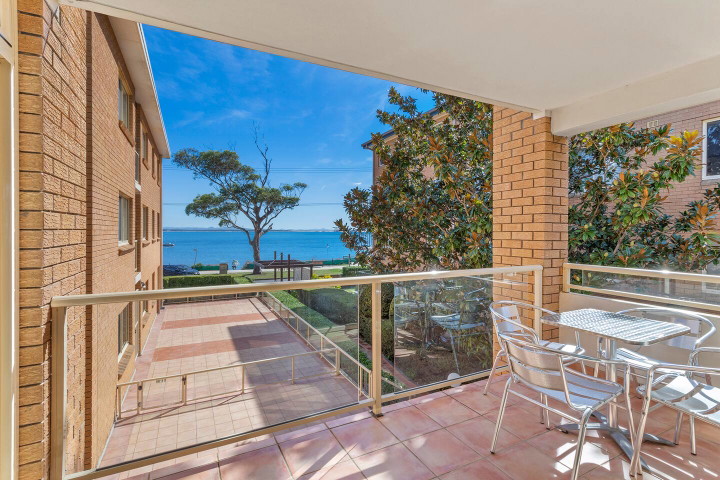 6 South Pacific Across The Road From Shoal Bay Beach. - Port Stephens