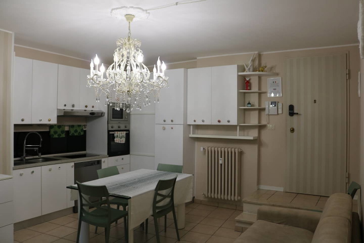 Central Comfort | 2br + Sofa Bed | City Centre - Monza