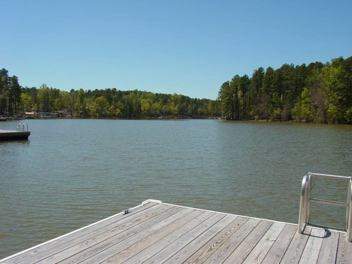 Kerr Lake Cottage - Private Dock - Henderson, NC