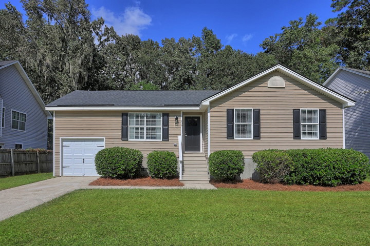 Dog Friendly Island Retreat Midway City And Beach - Wilmington Island, GA
