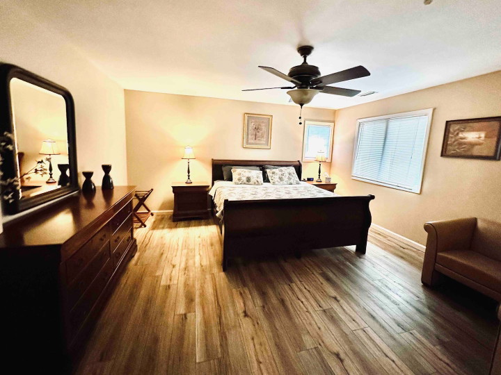 Modern & Spacious With Workspace - A+ Location - Davidson, NC