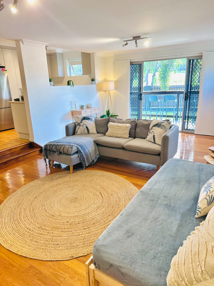 Twin Palms Retreat - Queensland