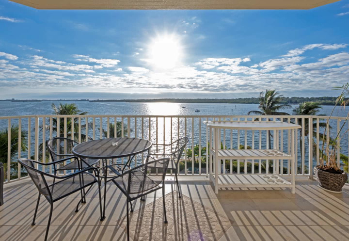 Stunning Waterfront Condo At Boca Ciega Resort 310 - Treasure Island, FL
