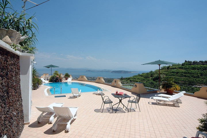 Villa With Pool And Sea View - Ischia