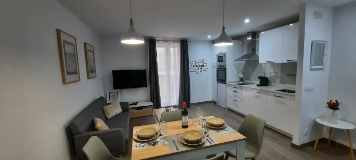 Haro District Apartment - Haro