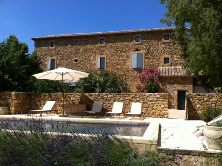 Le Mas Du Cypres, Pour 12 Personnes Avec Piscine - Uzès