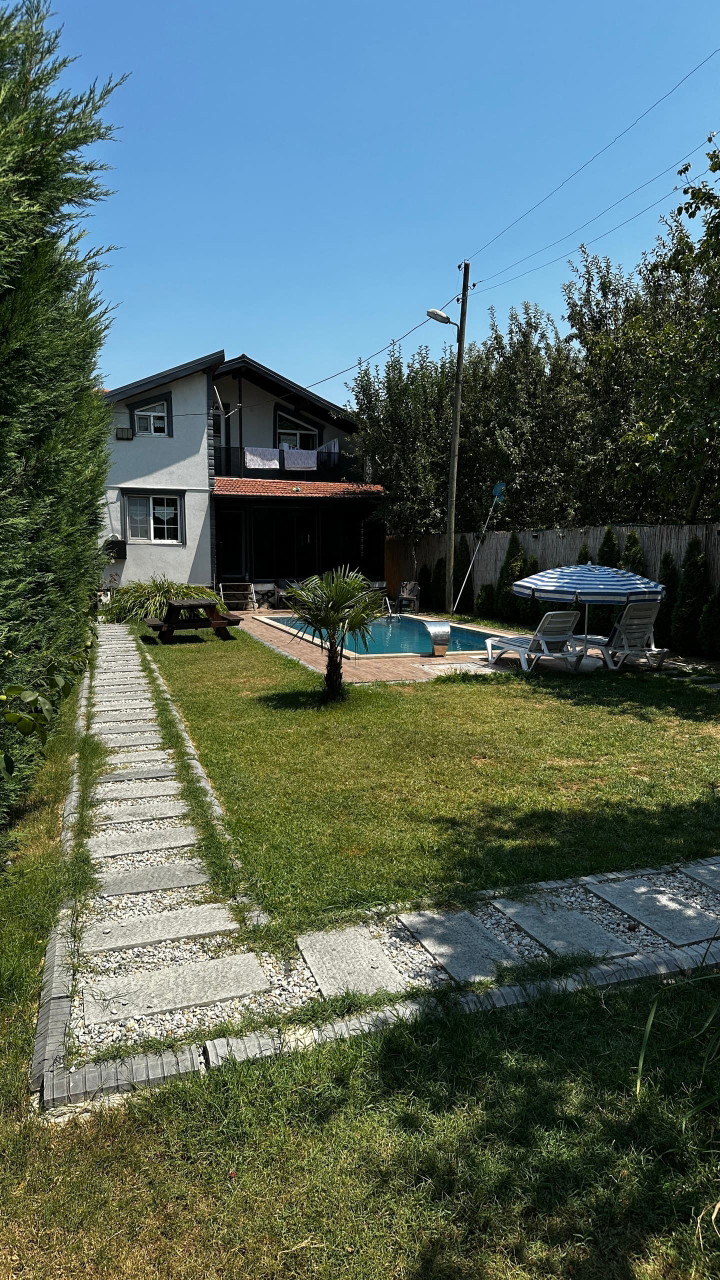 A Life In Touch With Nature With A "Hot Pool". - Kartepe