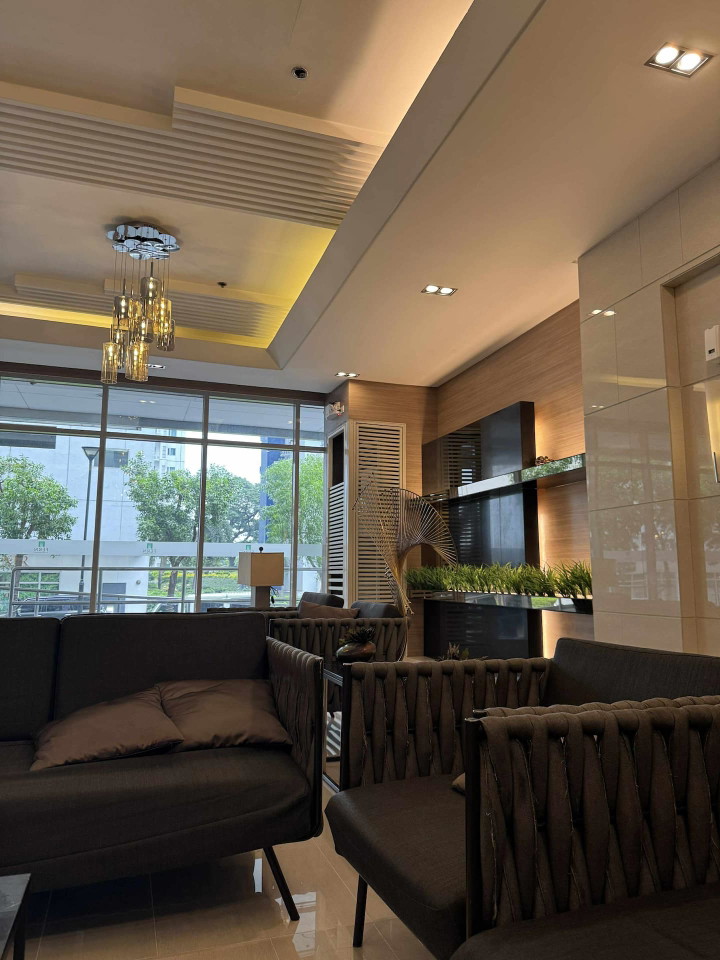 Netflix & Chill @ Grass Residences T5 Sm North Qc - Quezon City