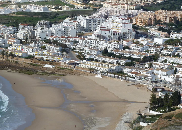 Beachfront Apt In Luz, Quiet@ Big Sunny Veranda - Faro