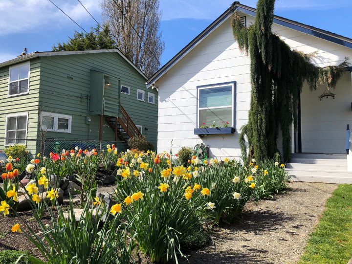 Quaint Ballard Bungalow - Seattle, WA