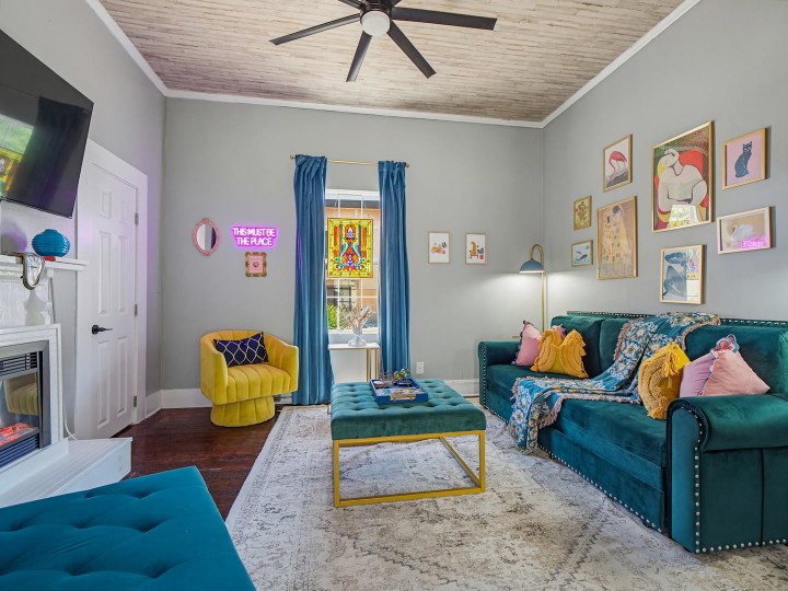 Good Vibes. Fun Downtown Cottage - Florida Panhandle, FL