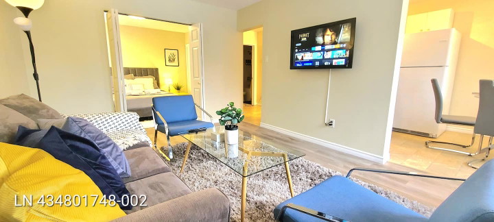Stylish Condo Off Edmonton's Trendiest Street - Alberta