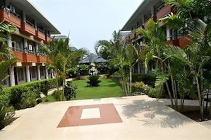 Resort Living In Puri Beach 2 Adjacent Flats - Puri
