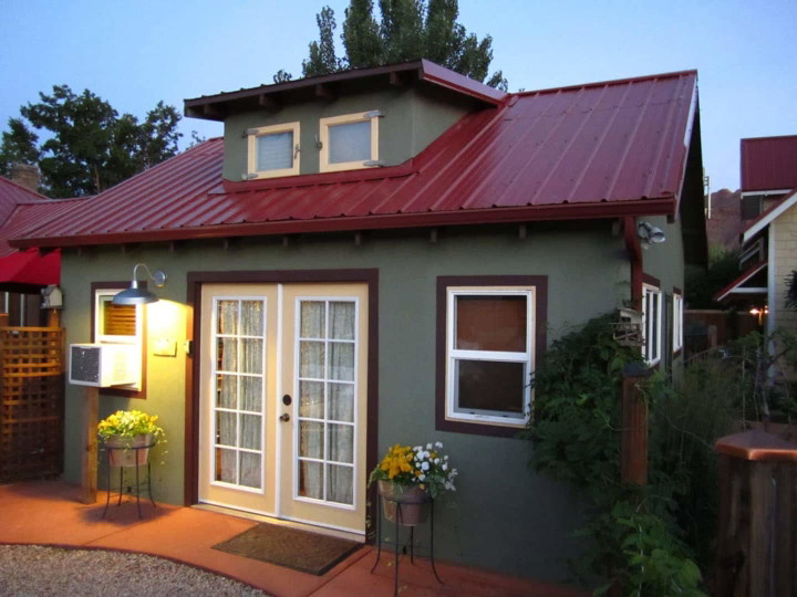 Bogie's Bungalow-hot Tub, Downtown, 2nd Bathroom - Moab, UT