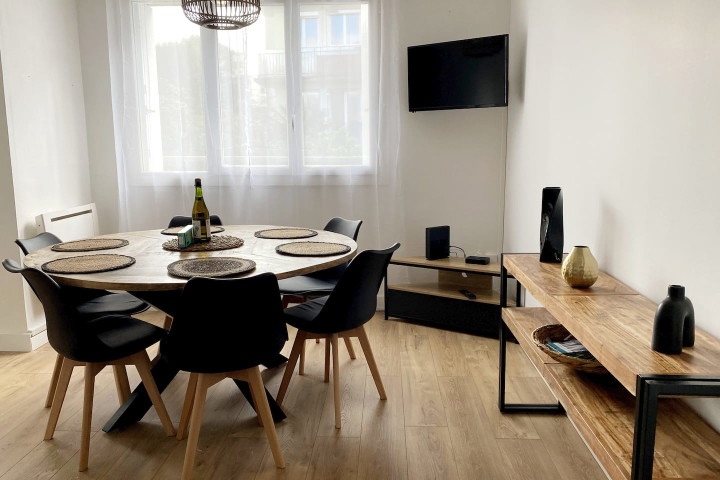 Close To The City Center, Beautiful 2-bedroom Apartment, 2 Bedrooms, 4 Beds. - Brest, France