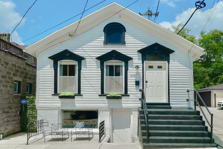 Cream City Bungalow  Downtown Mke  Sleeps 8 - Milwaukee