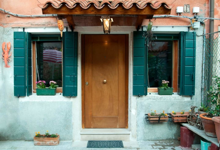 Bonita Casa En Zona Tranquila Y Tradicional Barrio - Venecia
