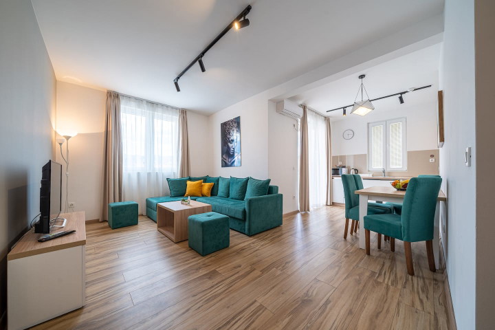 201one Bedroom Apt,750m From The Sea, Parking,pool - Budva