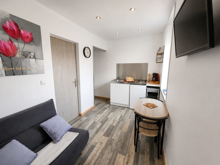 Apartment No. 1, 1 Bedroom, Private Parking - Bailleul