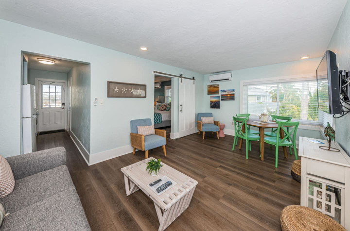 Room 7b · Newly Renovated 1- Bedroom Suite View Of The Water - St. Petersburg, FL