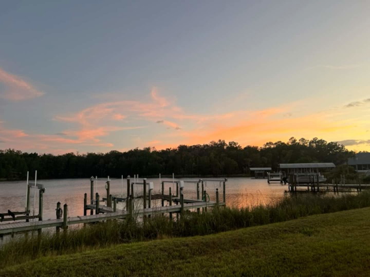 Charming 2-bedroom Condo With Dock/lift Access - Crystal River, FL
