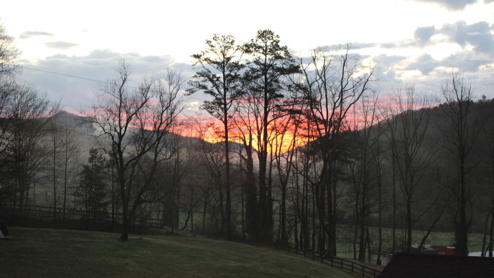 Cozy Morning, Mountain Sunrise, 3 Miles To Town. - Clayton, GA