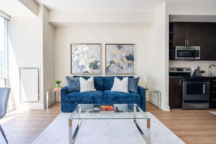 Stylish 1br Urban Retreat Sleeps 4 Parking - Toronto, ON