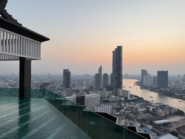 湄南河边绝美夕阳低楼层大一卧近天铁站Saphan Taksin200米近码头近朱拉大学月租特惠 - Thailand