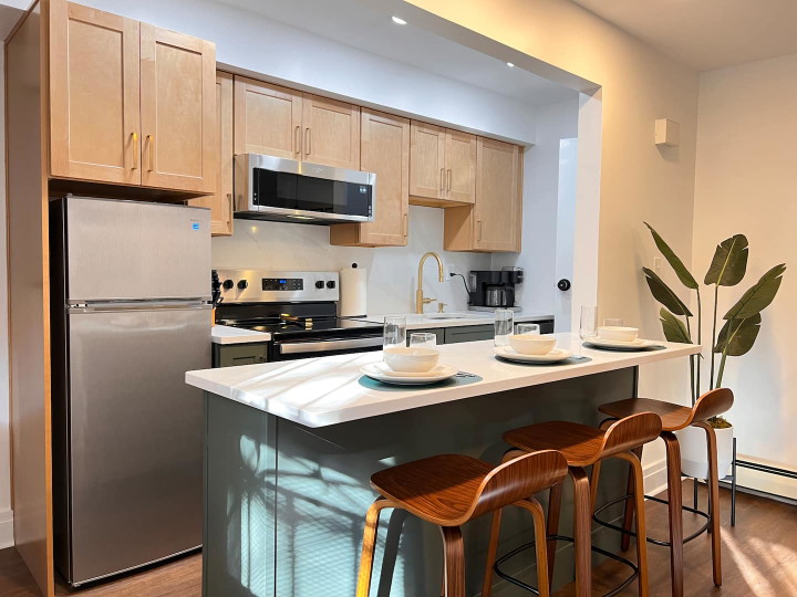 King Bed  Workspace  Laundry | Walk To Downtown - State of New York