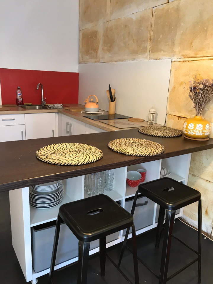 Confortable Container Avec Jardin - Rivesaltes
