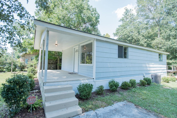 Pleasant, Bright 3 Bedroom Cottage - Hattiesburg, MS
