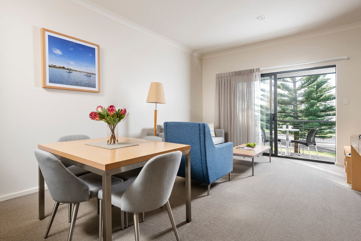 One-bedroom Apartment - 번버리