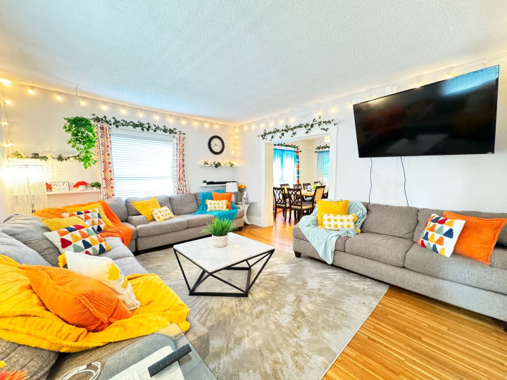 Elegant, Spacious - 11 Beds 500mb Wi-fi Kitchen - Wichita, KS