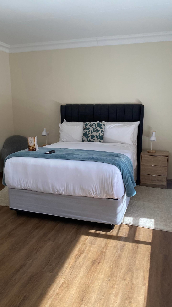 Thaba House Lodge En-suite 4 - Rustenburg