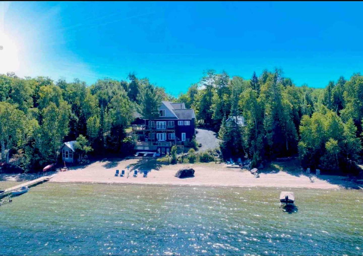Sunshine Beach Walk Out - Elliot Lake
