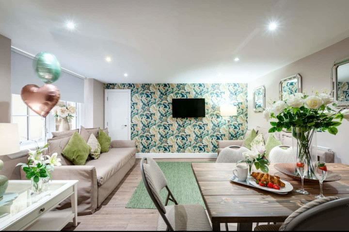 City Centre 10 Person Apartment- Rodney Street - Liverpool