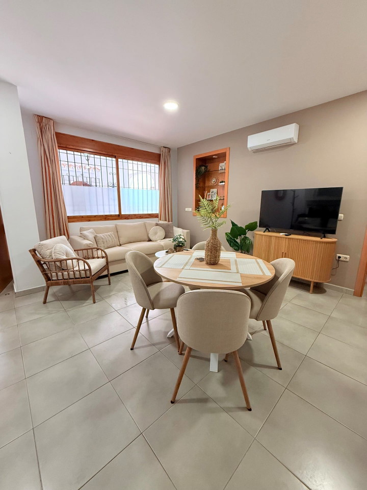 Sun, Sea, 2 Bathrooms, Torremolinos  By Roby's - Torremolinos